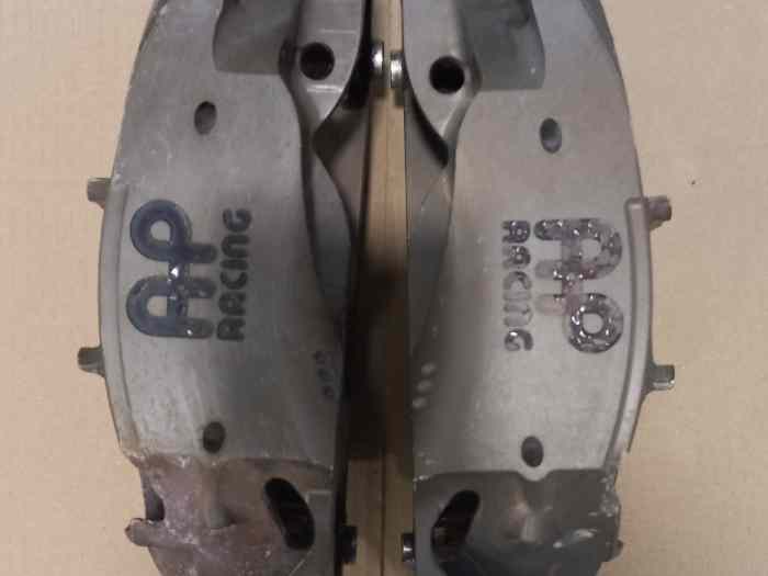 Kit freinage AP Racing 6 pistons - pièces et voitures de course à ...