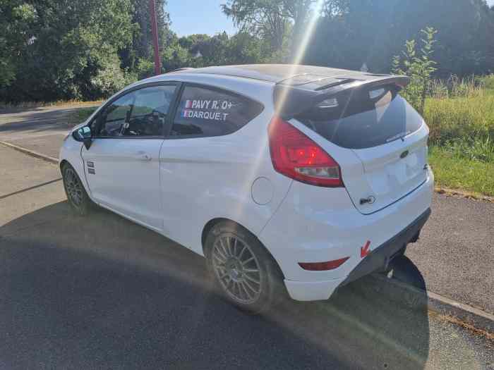 Fiesta r2 - pièces et voitures de course à vendre, de rallye et de circuit.
