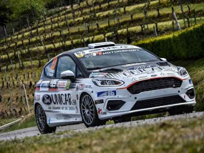 FORD FIESTA RALLY4 - pièces et voitures de course à vendre, de rallye ...