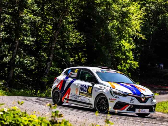 Renault Clio RC5 - pièces et voitures de course à vendre, de rallye et de circuit.