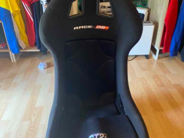 Siège Baquet GT2i Race-02M Fibre - pièces et voitures de course à ...