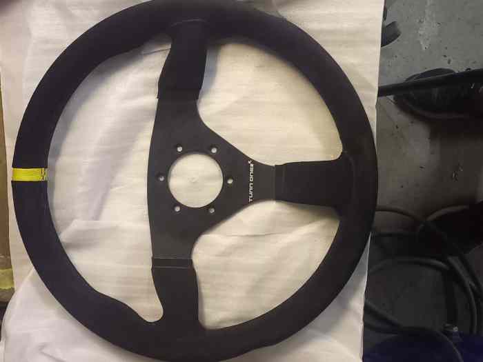 Volant turn one - pièces et voitures de course à vendre, de rallye et ...
