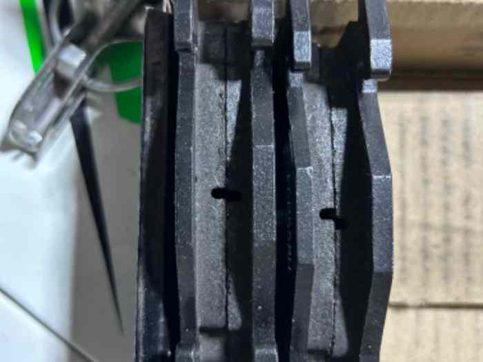 Plaquettes de frein ar ds2500 - pièces et voitures de course à vendre ...