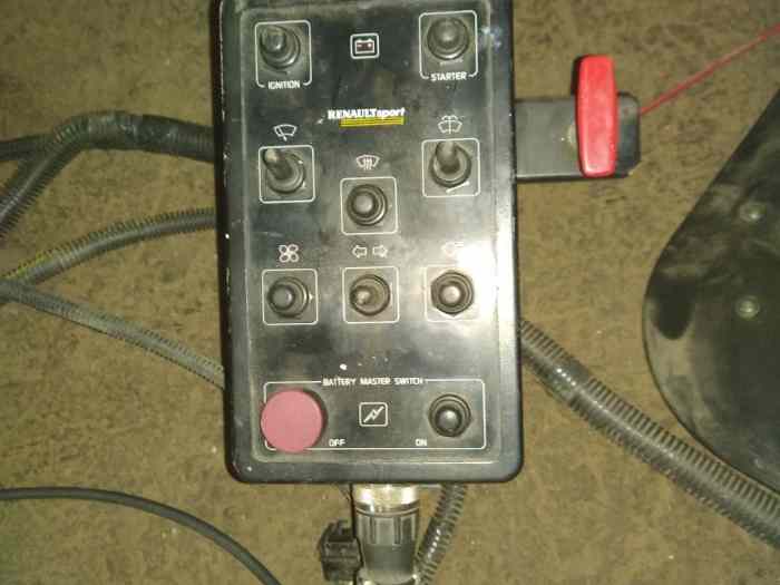 Megane Cup - pièces et voitures de course à vendre, de rallye et de ...