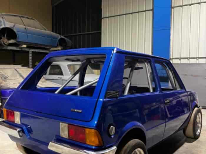 Innocenti - pièces et voitures de course à vendre, de rallye et de circuit.