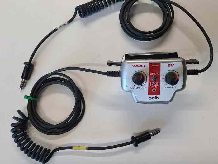 Radio STILO WRC DES 9V et 12V, TBE - pièces et voitures de course à ...