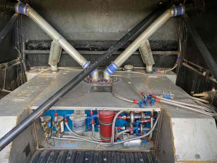 Range Rover Halt up! Cantilever ex Dakar ex Tambay - pièces et voitures ...