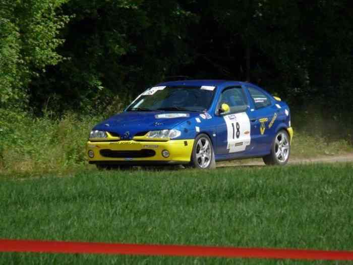 Megane 2l 16s rallye groupe A7 - pièces et voitures de course à vendre, de rallye et de circuit.