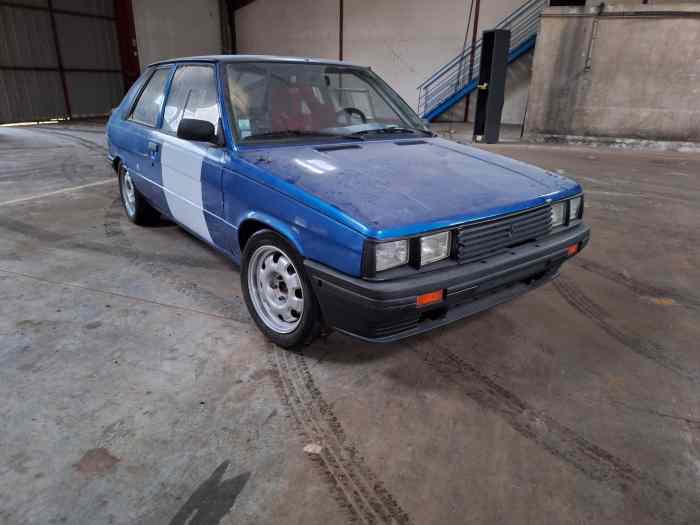 R11 turbo - pièces et voitures de course à vendre, de rallye et de circuit.