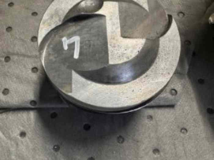 4 pistons forgés wossner Tu 205 rallye - pièces et voitures de course à ...