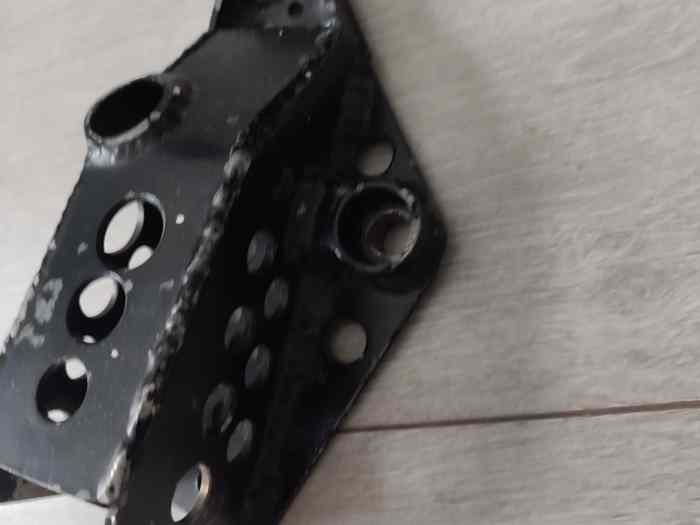 Support moteur acier mécano soudés Clio GRA - pièces et voitures de ...