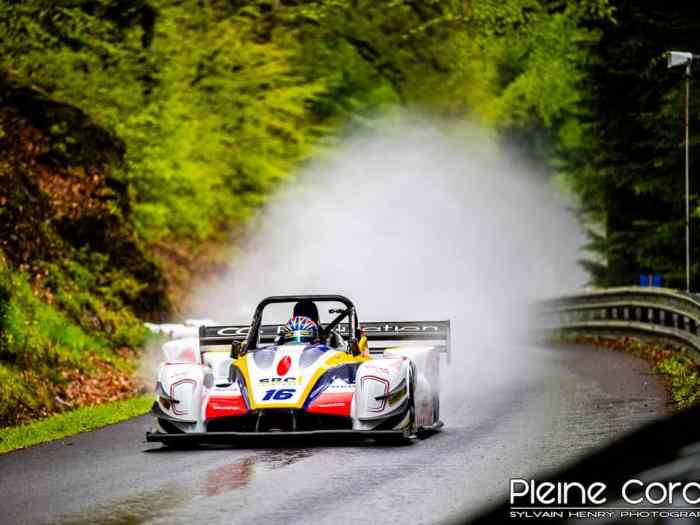 Vendu - pièces et voitures de course à vendre, de rallye et de circuit.