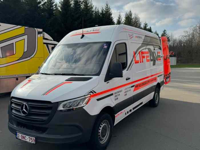 Mercedes-Benz Sprinter 319 - pièces et voitures de course à vendre, de ...