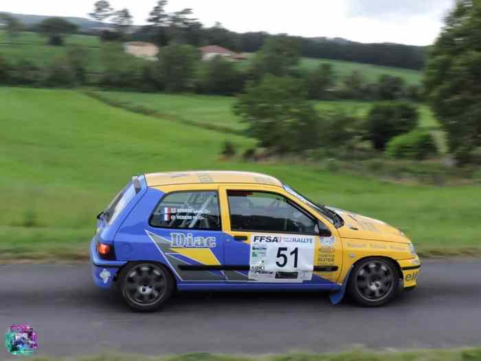 Clio GRA - pièces et voitures de course à vendre, de rallye et de circuit.