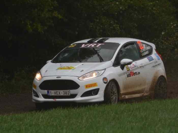 Ford Fiesta R2T - pièces et voitures de course à vendre, de rallye et ...
