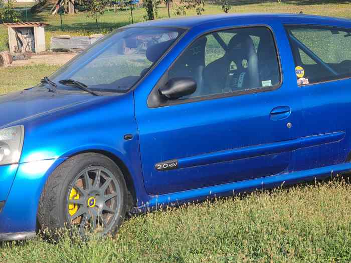 Clio 2 rs Ph3 182cv - pièces et voitures de course à vendre, de rallye et de circuit.